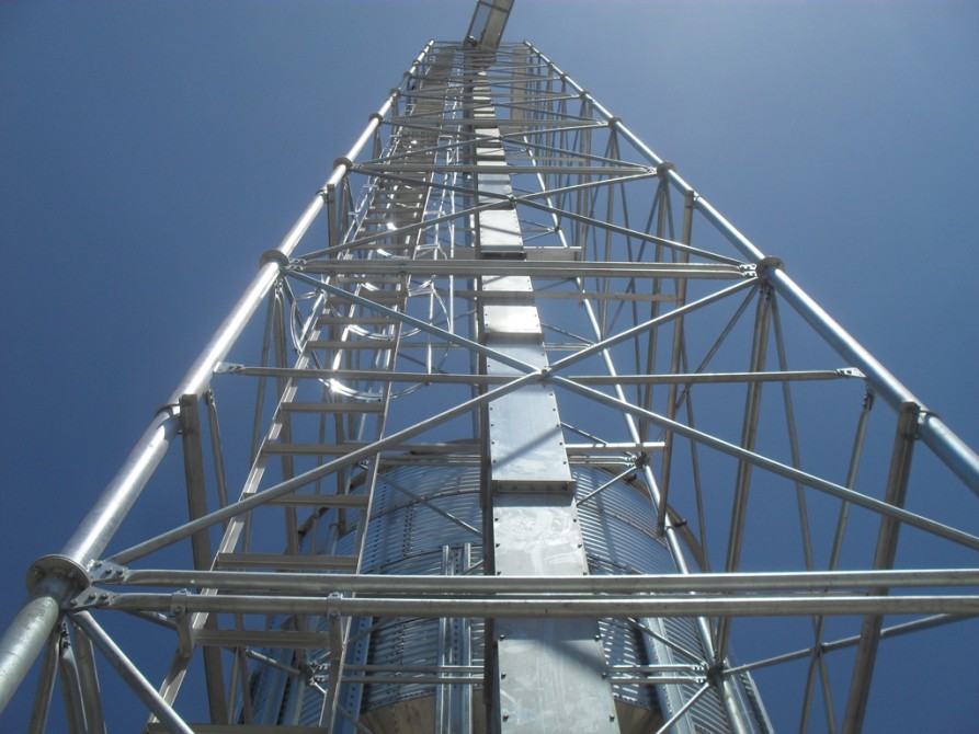 Hopper bottom silos - Steel Silo Facility - A-D Steel Silos
